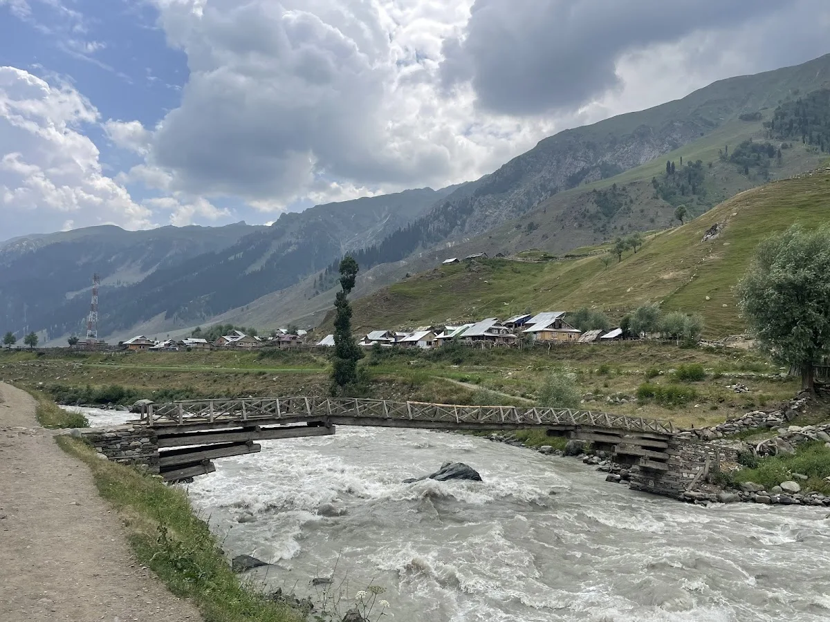 Warwan Valley Trek Guide 2025: Complete Route & Safety Tips | Super ...